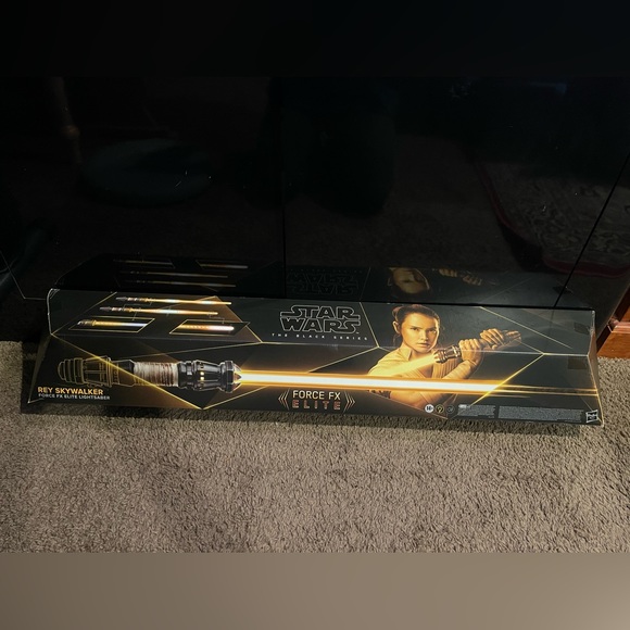 Star Wars | Toys | Star Wars The Black Series Rey Skywalker Force Fx ...